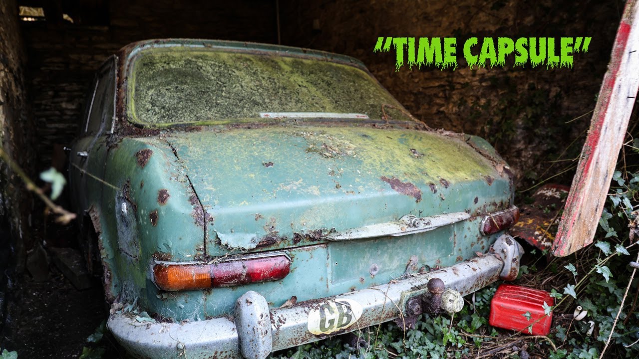 ABANDONED FARM HOUSE WITH ABANDONED CAR *UNTOUCHED TIME CAPSULE* - YouTube