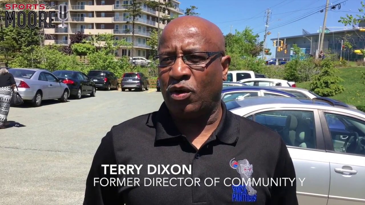 Thousands pay last respects to community leader Wade Smith - YouTube