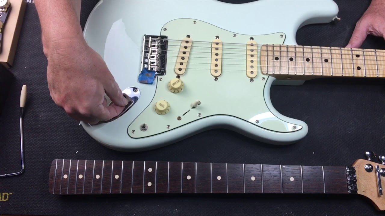I put an Obsidian Wire Strat Blender in My Sonic Blue Custom Strat ...