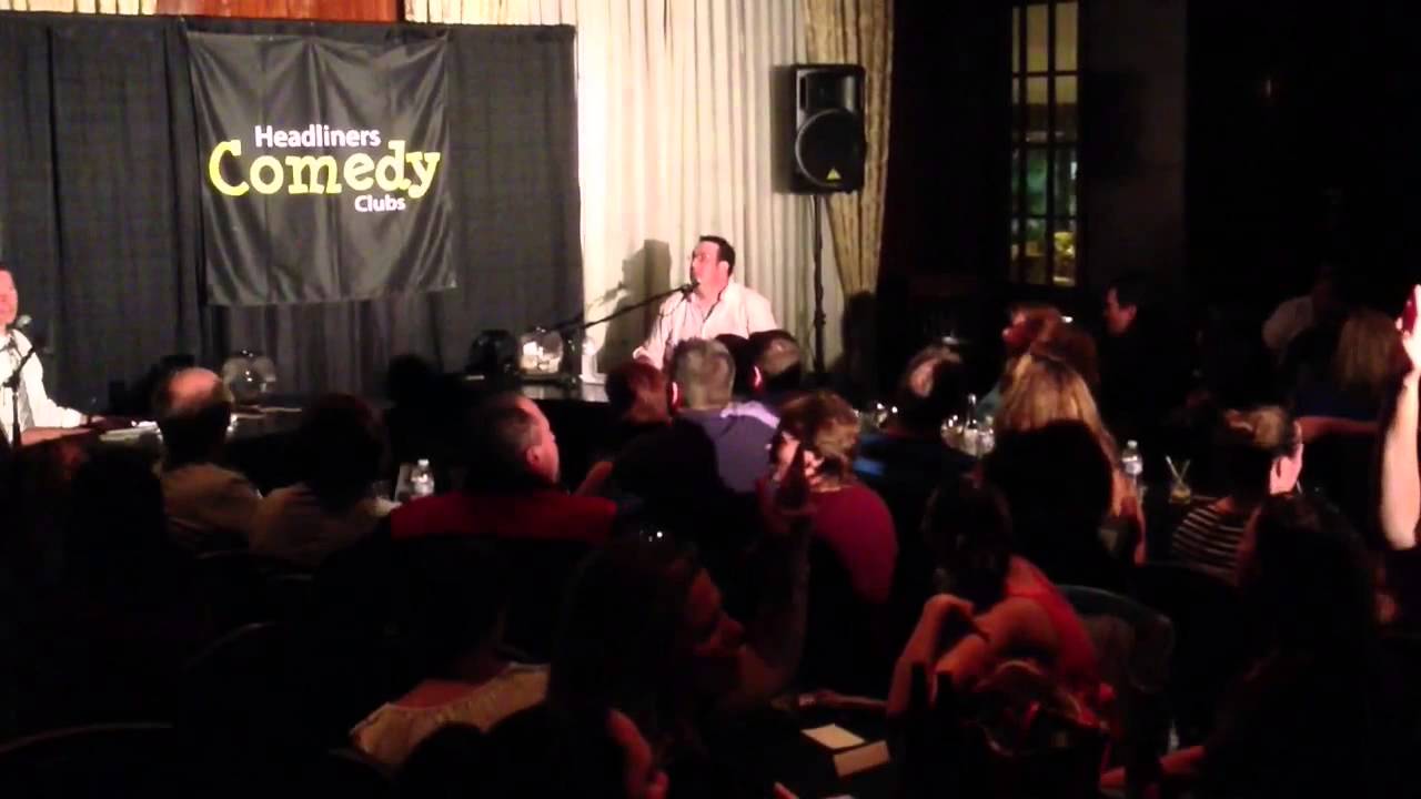 Dueling Pianos @ Headliners Comedy Club - YouTube