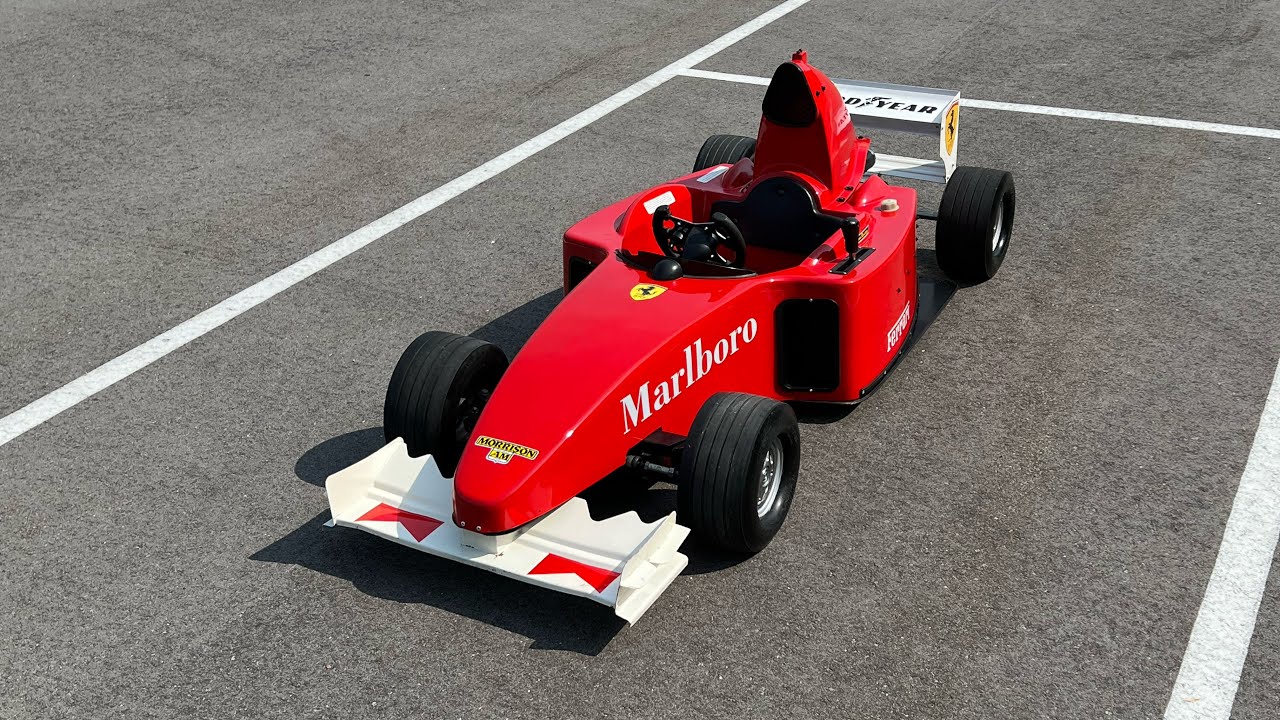 Virtual tour of Ferrari F1-Style Go-Kart - YouTube