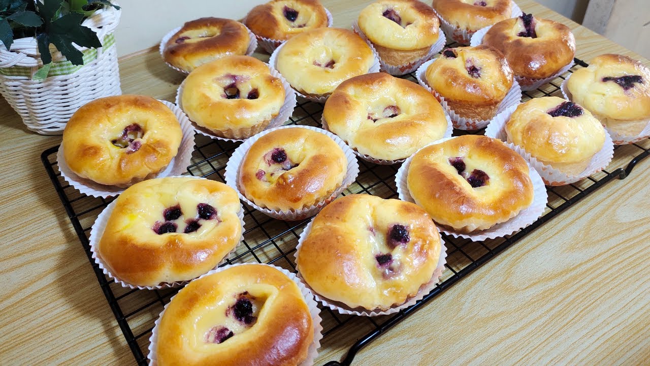 Bikin Roti Blueberry Cheese lagi tapi kali ini pake cetakan pie|mudah ...