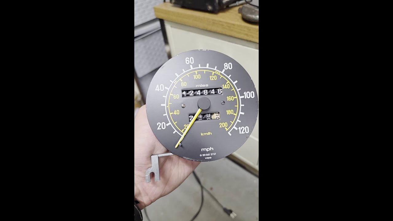 1985 300d w123 odometer fix - YouTube