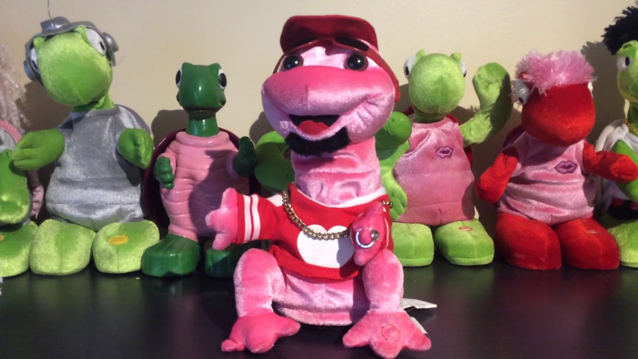 Gemmy Animated Frogz sings and dances to "Jump Around" - YouTube