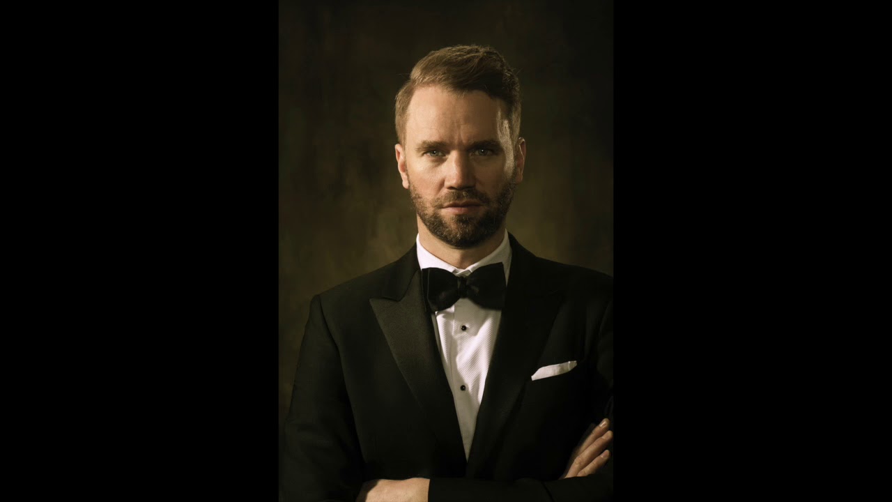 Baritone solo excerpts from Ralph Vaughan Williams "Dona nobis pacem ...