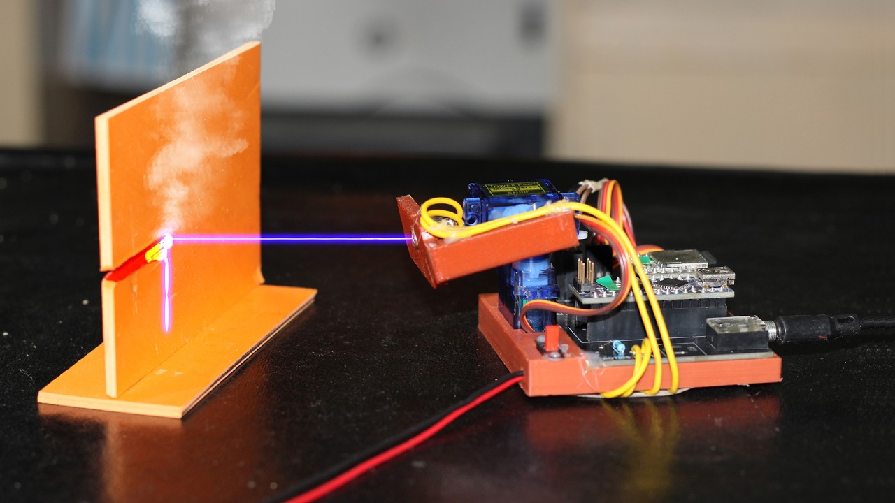 make laser display projector display radium display - YouTube