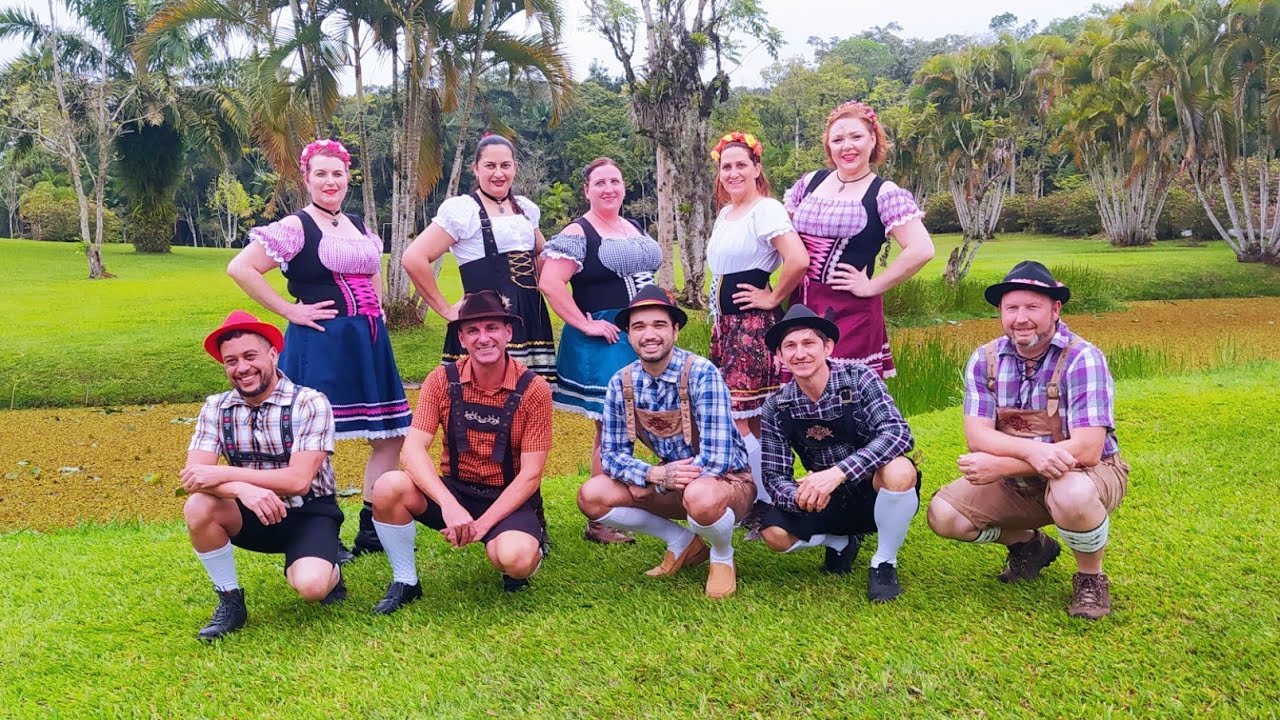 Marilena - A Lausbua muass er sei| Dança típica alemã| Lucas Ulrich ...