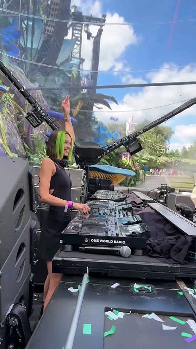 Miss Monique 🖤 🎶 Tomorrowland 2024 #missmonique #tomorrowland #tomorrowland2024 # ...