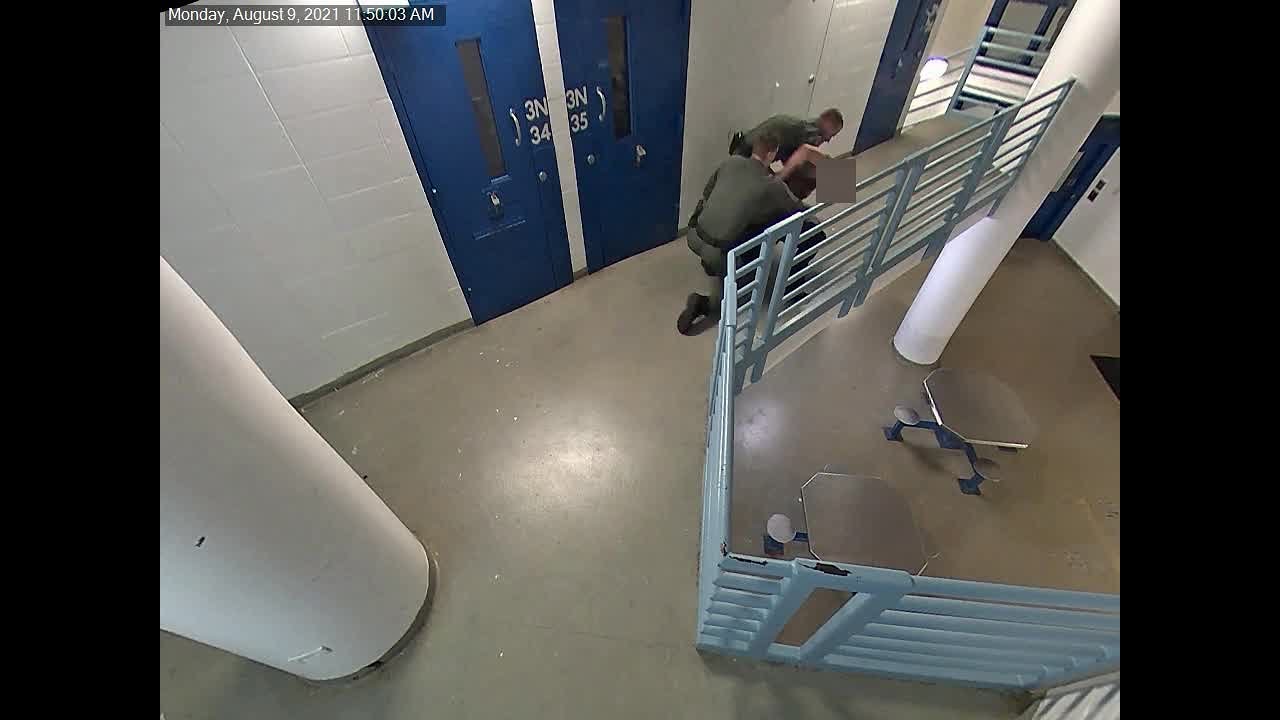 RAW VIDEO: Lake County Jail correctional officers praised for saving ...