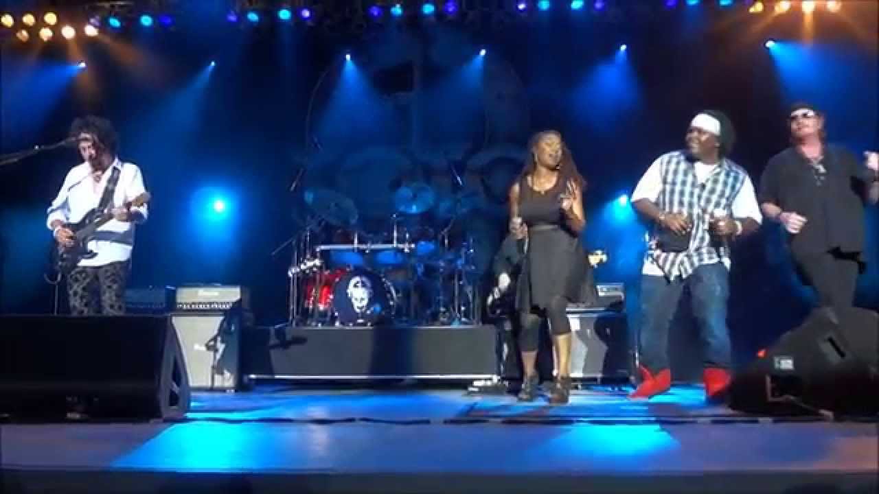 TOTO - Georgy Porgy Live 2014 - YouTube