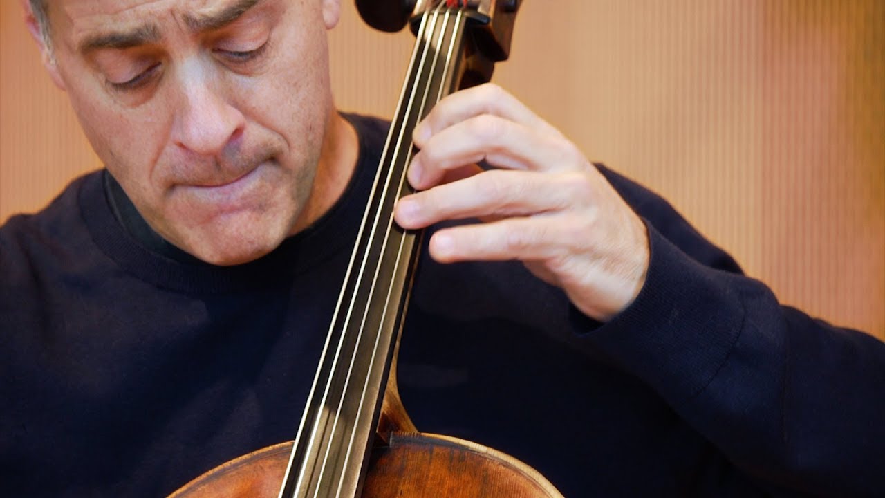 Tony Ross - Tchaikovsky's "Variations on a Rococo Theme" - YouTube