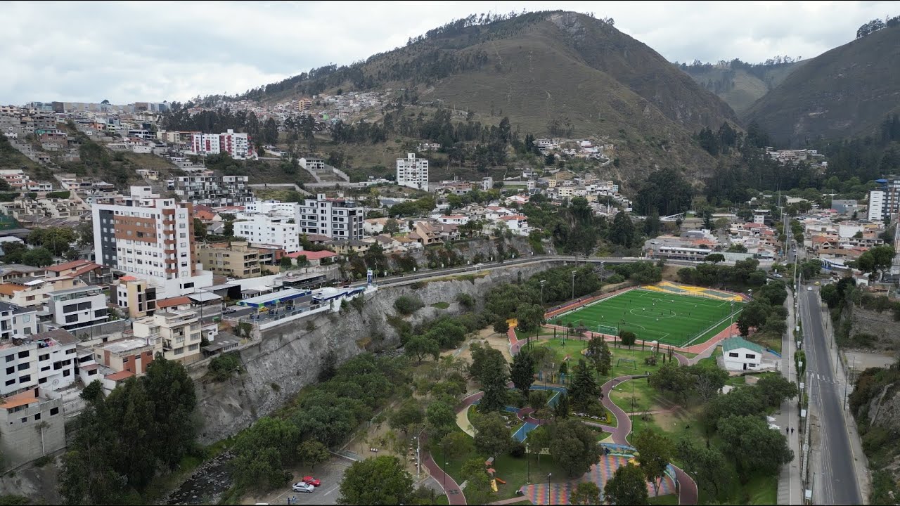 🛸 4K Aerial View of the Dream Park (Parque el sueño), Heart of Ambato 🌳 ...