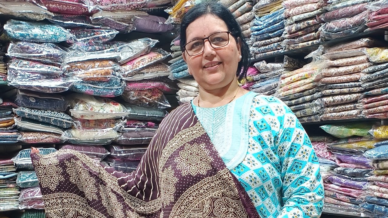 Mandvi Market | Sundaram sadi | Shopping time🛍️ | Bhid bazar - YouTube