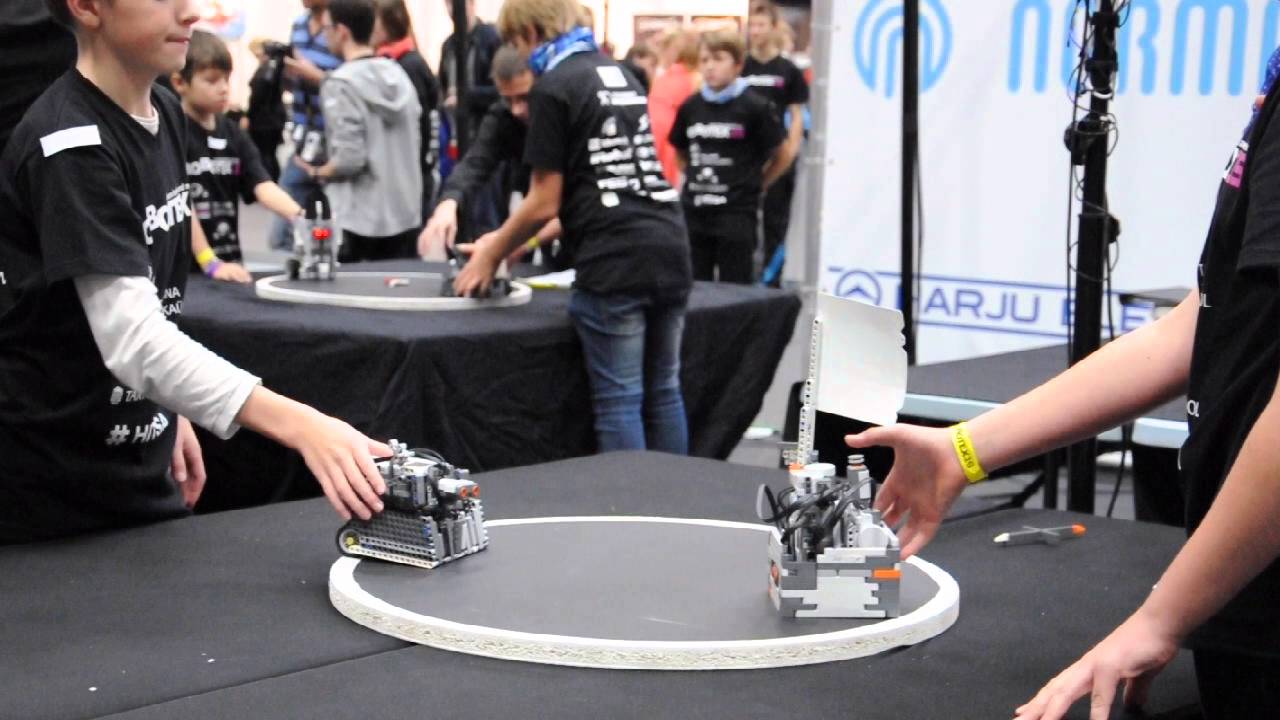 Robotex 2015 LEGO sumo - YouTube
