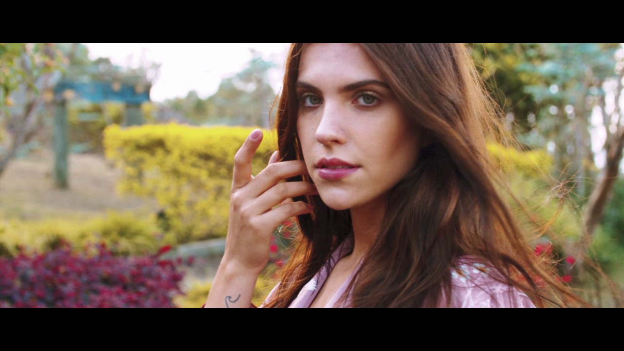 PORTRAIT FILM / FASHION CLIP - YouTube