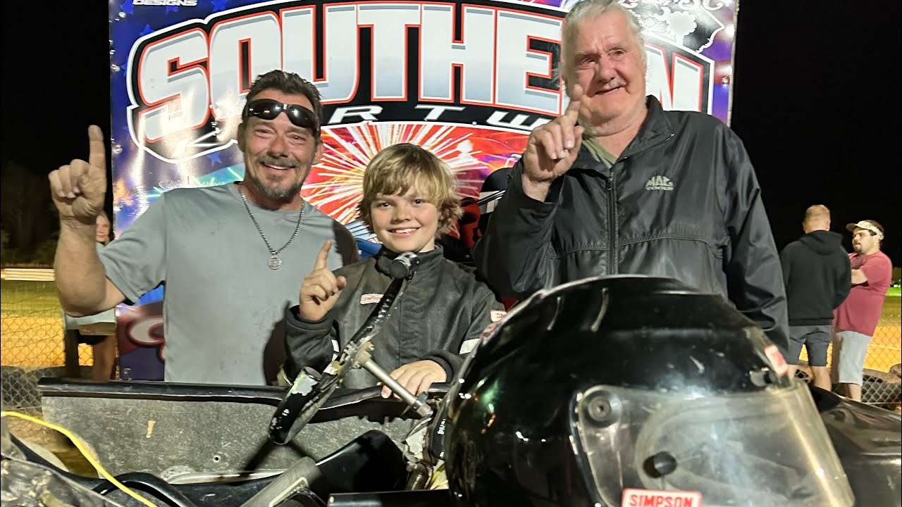 Burris racing at southern kart way (May 6) Driver Hunter Stalvey - YouTube