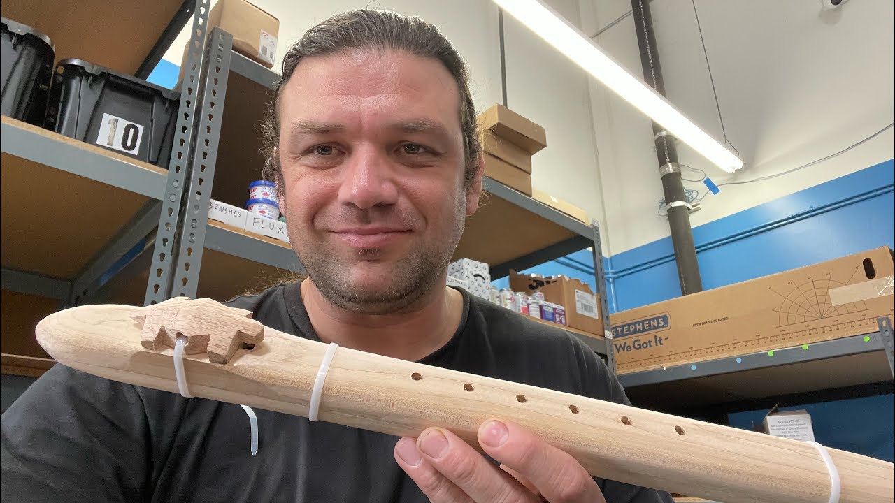 Native American Flute part 2: it makes sound, needs sanding, glue & oil ...