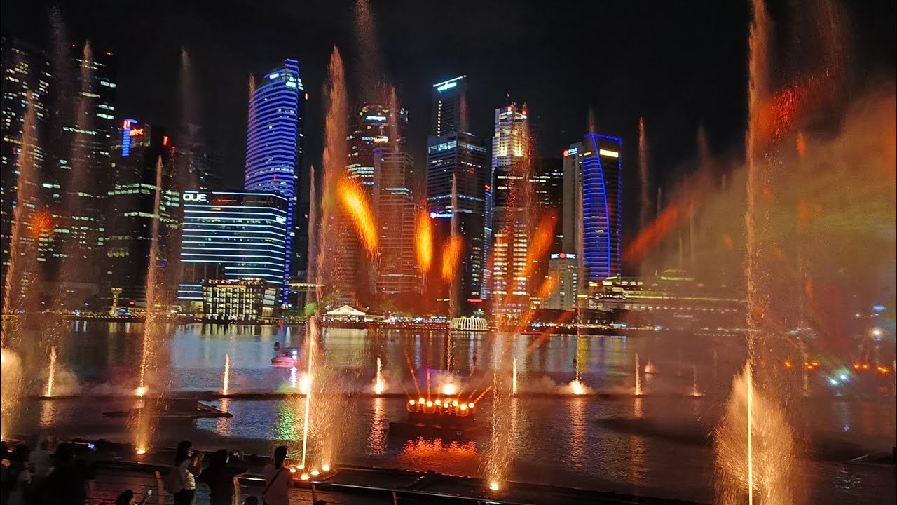 SPECTRA THE COLOURFUL WATER SHOW AT MBS EVENT PLAZA [part 2] - YouTube