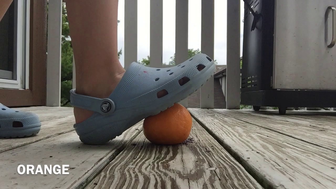 foot crushing 🥰🥺 (part 1) - YouTube