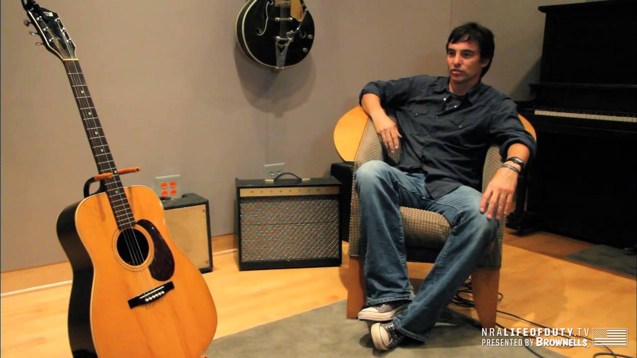 Keni Thomas: From Mogadishu to Nashville - YouTube