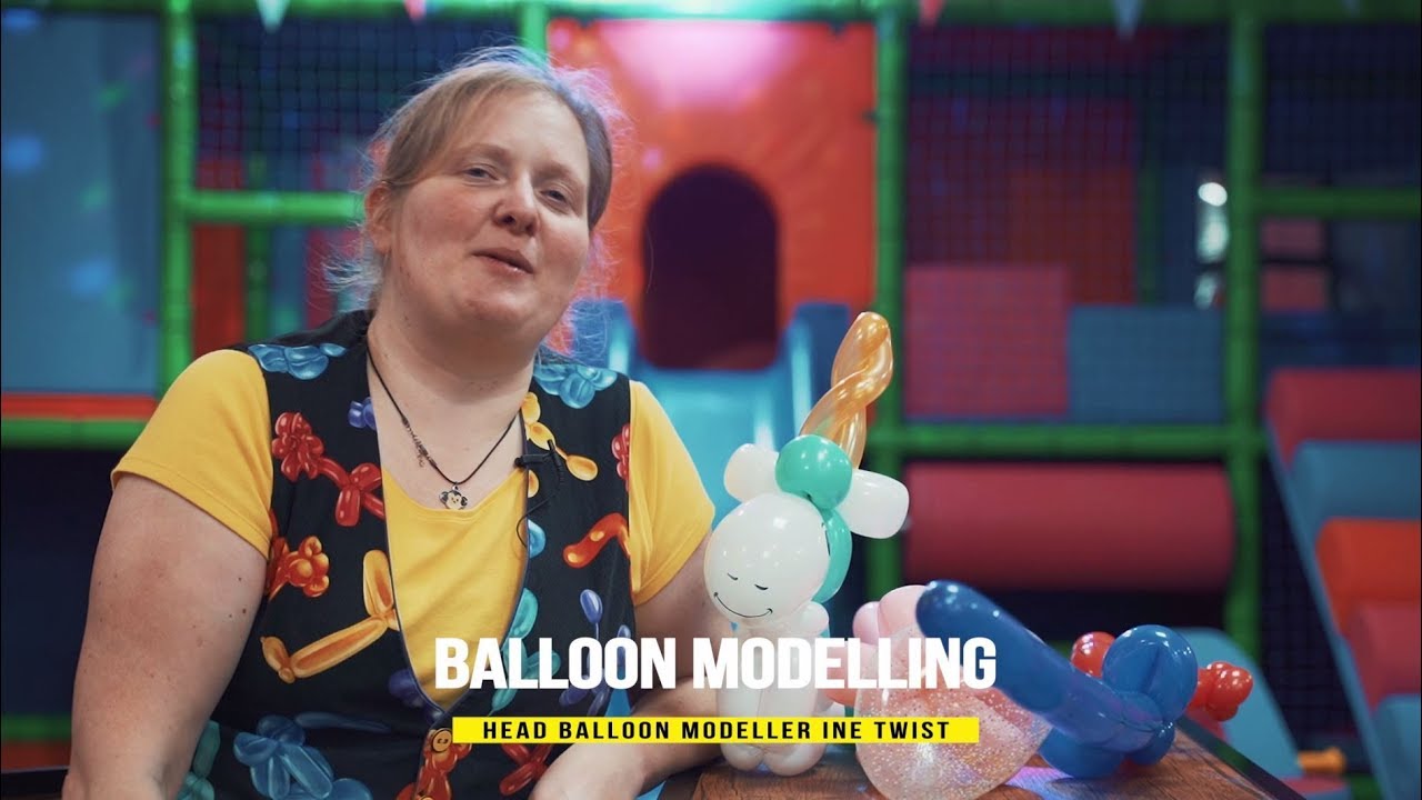Balloon Modeller Entertainer - YouTube