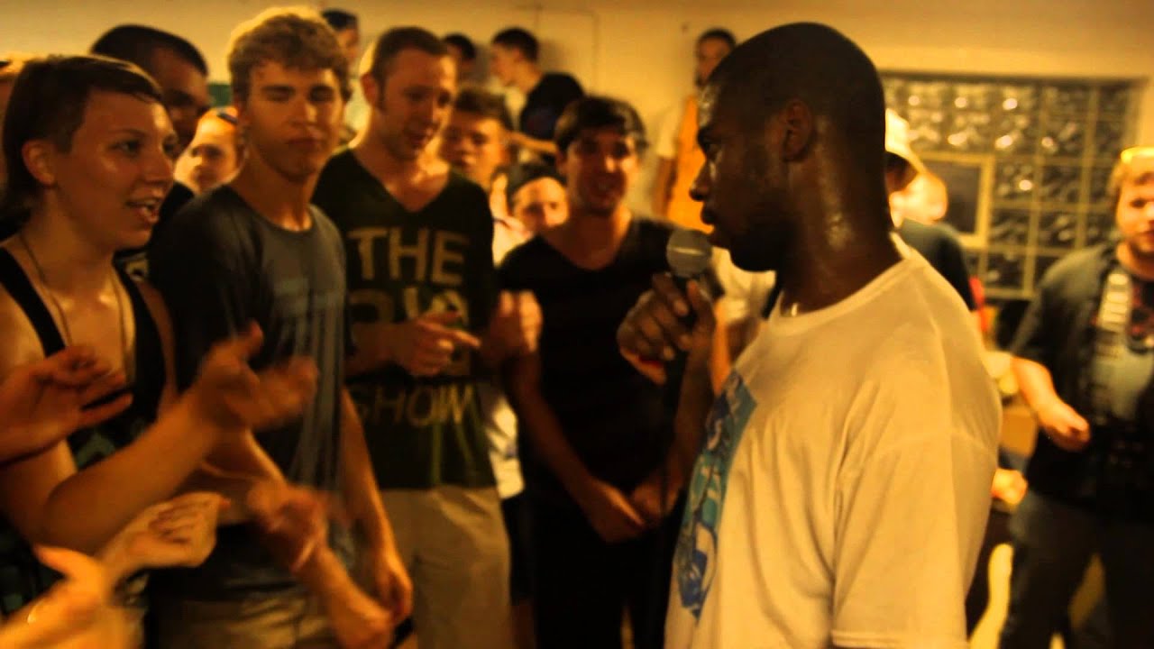 The Sooper Swag Project - Hoola Hoop Chain - YouTube