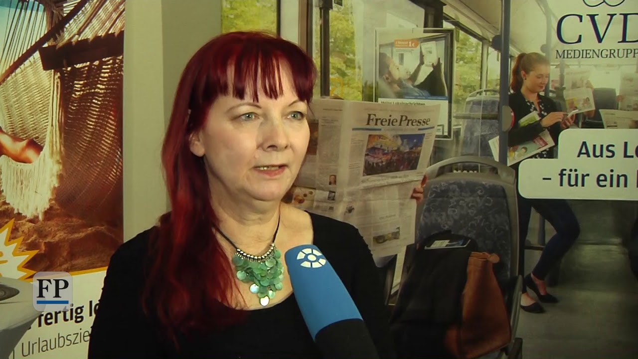 Autogrammstunde mit Sabine Ebert bei der Freien Presse - YouTube