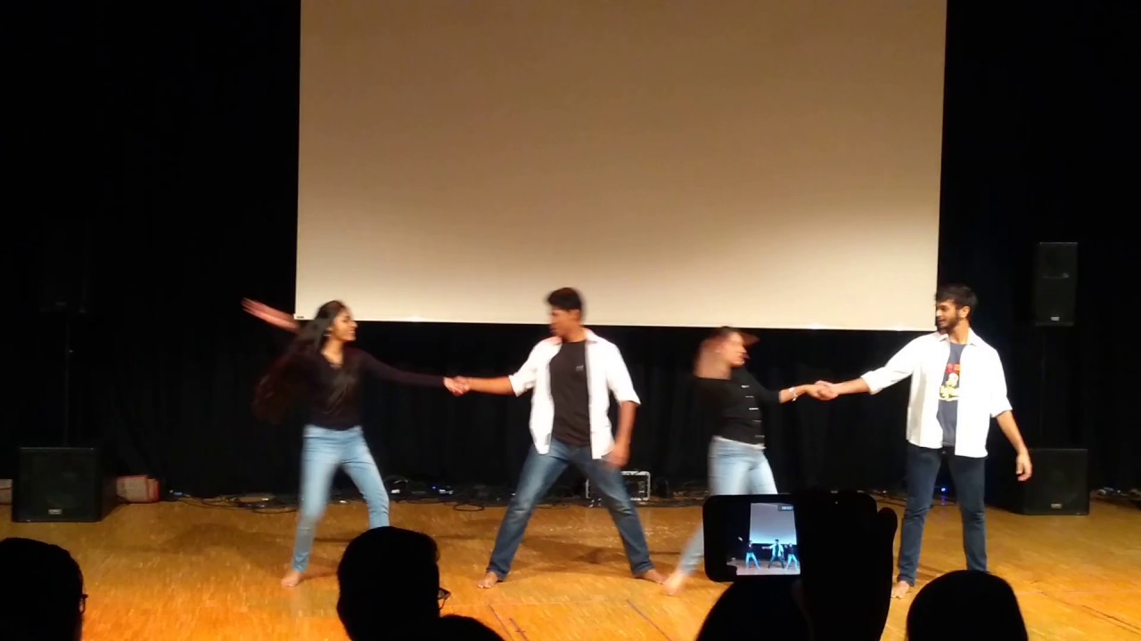 Delftse Dance Crew @ ISA's Diya 2k17 TU Delft - YouTube