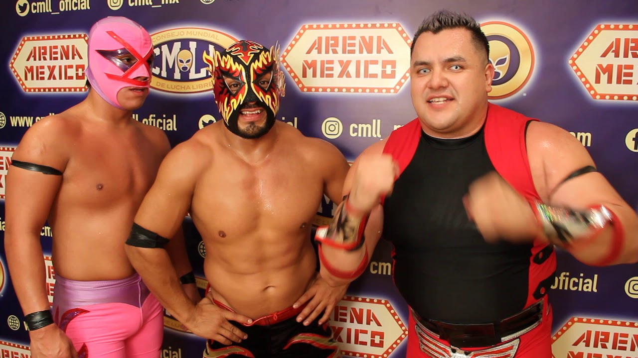CMLL - HIJO DEL VILLANO III, PÓLVORA Y VANGELLYS - EN CALIENTE - YouTube