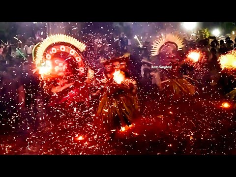 Thee Chamundi Theyyam. Colourful ritual art form. Fire Theyyam 🔥🔥🔥 # ...