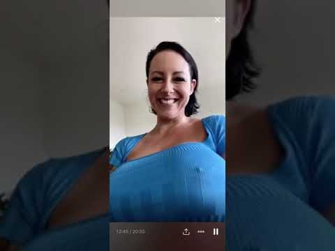 Model On Periscope Live 10 22 20