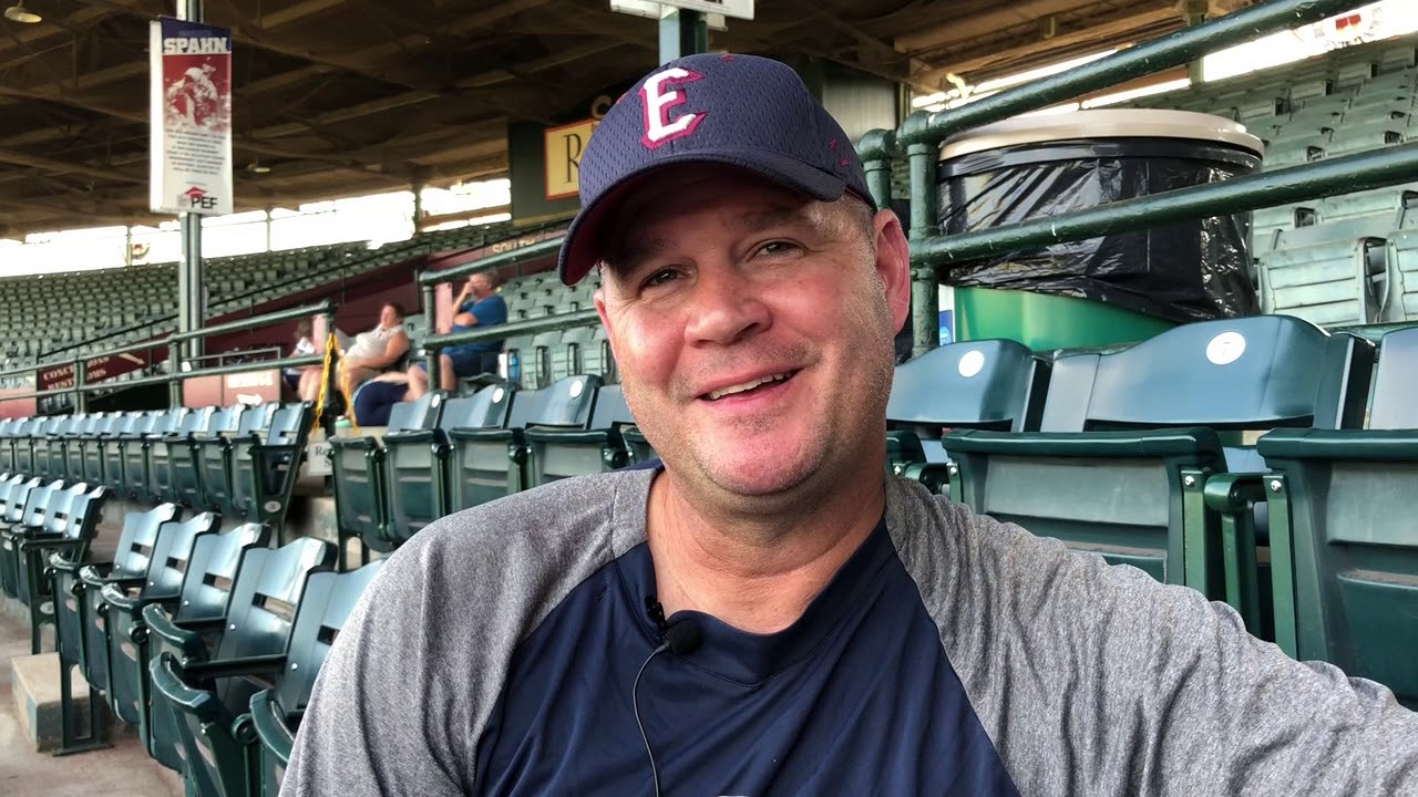 Our Visit with Otters Skipper - Andy McCauley - YouTube