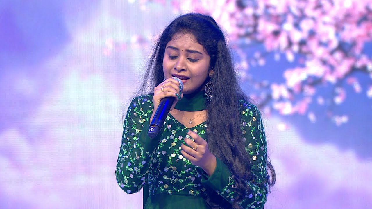 Ninaithu Ninaithu Parthen Song by #Jeevitha ️ | Super Singer 10 ...