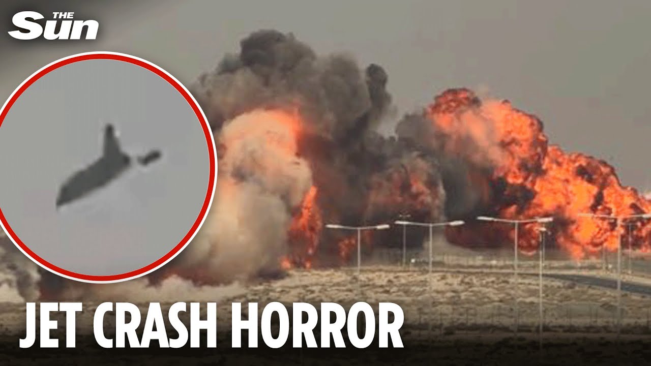 Horror moment £32m fighter jet crashes into fireball whilst doing ...