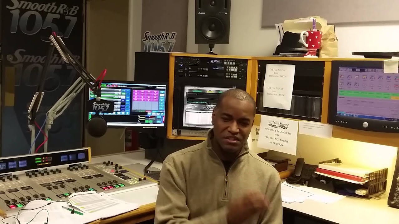 Keith Solis salutes Andrae Crouch - YouTube