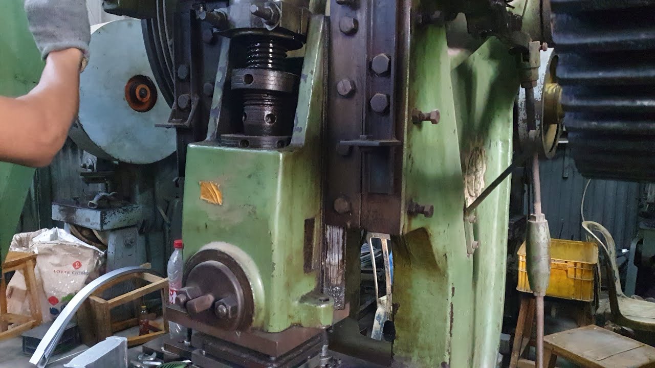 STAMPING PRESS MACHINE OPERATOR - YouTube