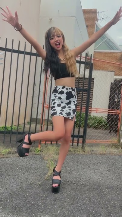 【小学生ギャル】踊りは苦手です#shorts #ギャル #dance #クセが強い #小学生ギャル #kogyaru #ゆあらんど - YouTube