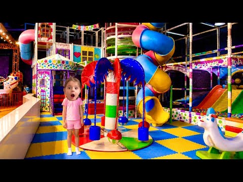 İNCİ ÇILGIN DEV KAYDIRAKTAN KAYAMADI🥲 |EVDE OYUN VE ÇOCUK PARK VİDEOLARI