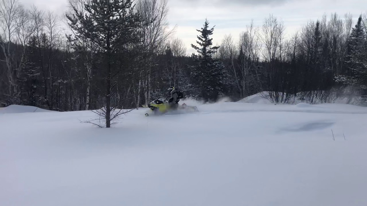 Summit et Tundra Extrême au Québec - YouTube