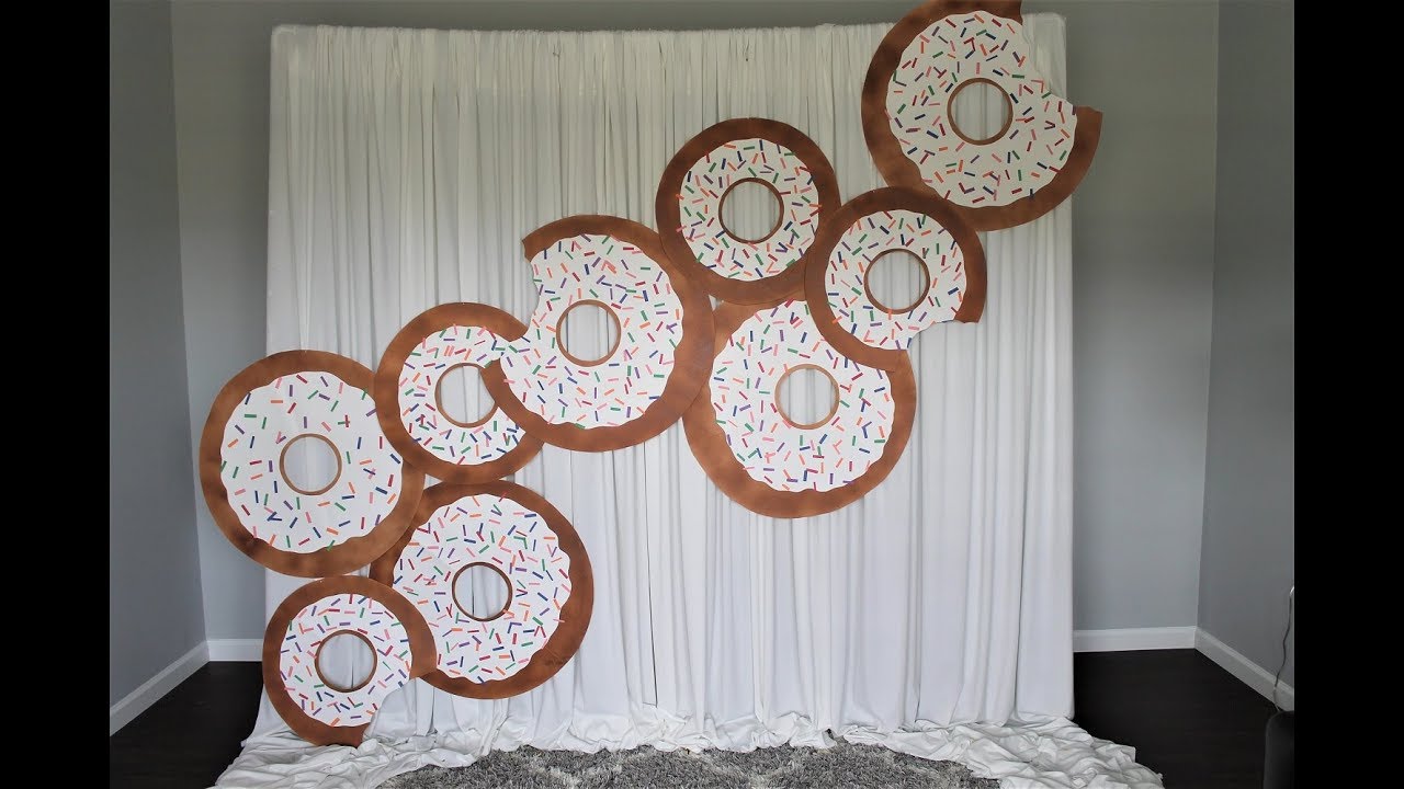 Donut Backdrop | DIY | How To - YouTube