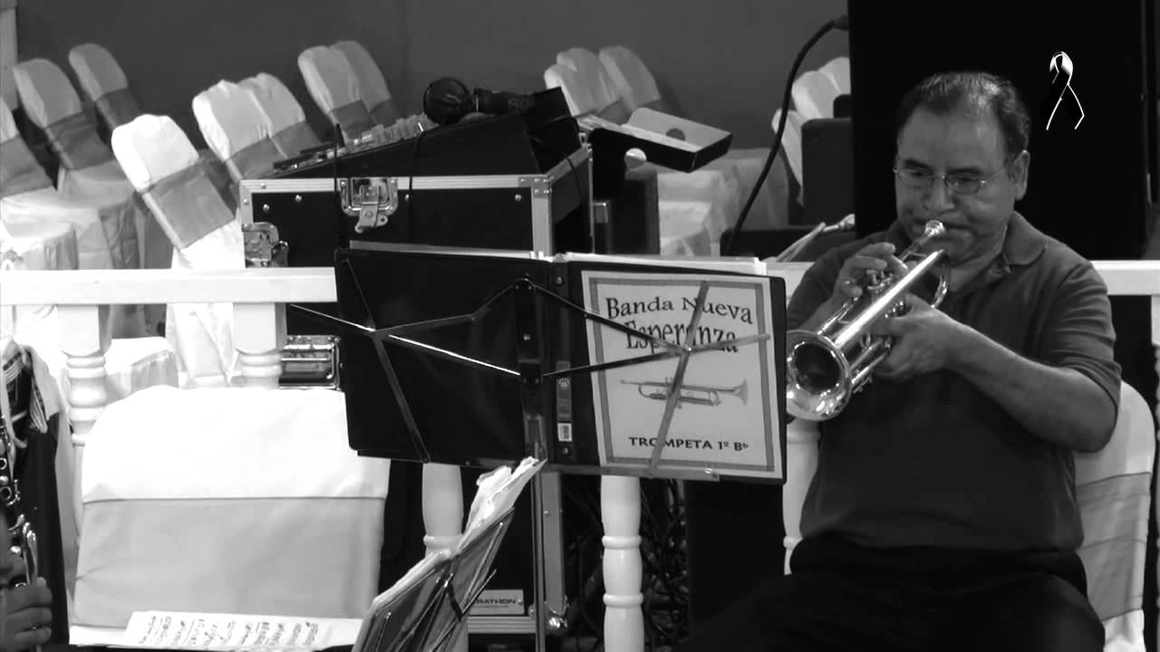 Marcha Fúnebre, Banda Filarmónica de Santo Tomás Lachitaá Oax. - YouTube