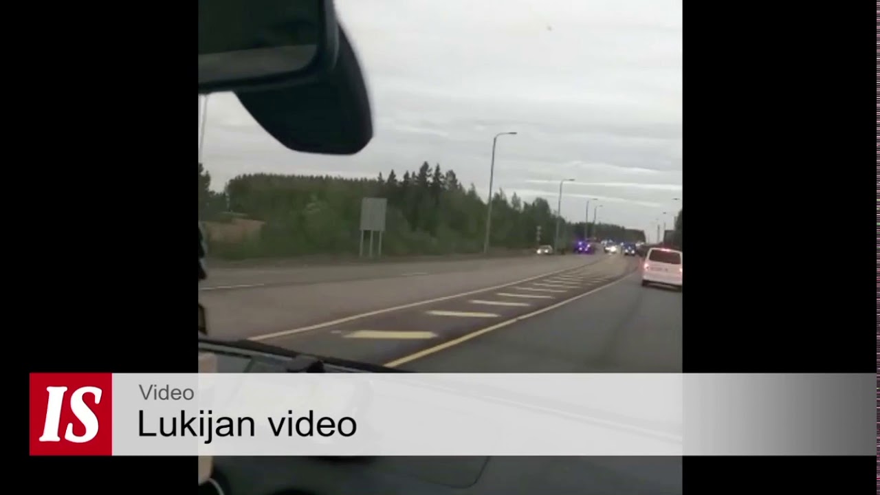 Finnish SWAT arresting 2 armed police shooters - YouTube