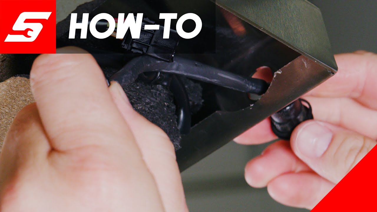 How to Replace the LED Light Top Storage Switch | Snap-on How-to - YouTube