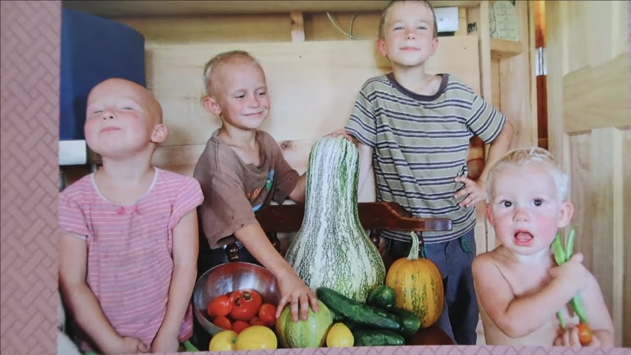 HOMESTEAD LIVING VIDEO #37 (June 2021) / Our Journey To A "Simpler ...
