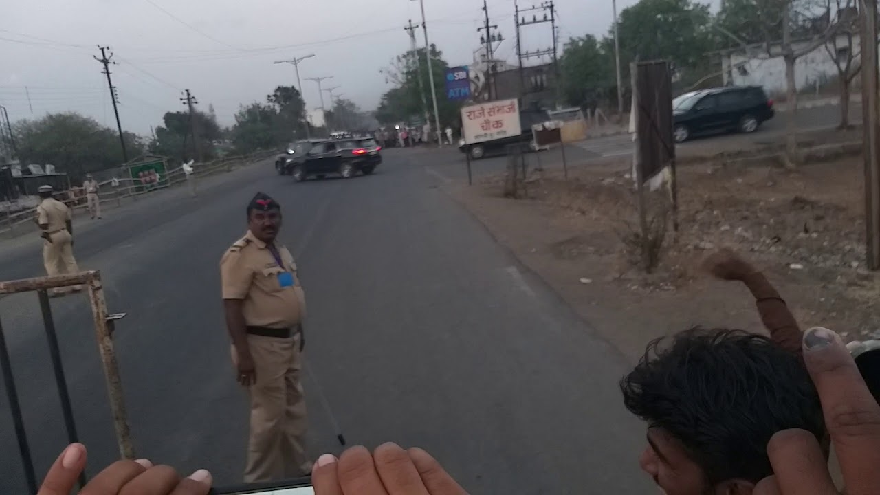 Modi in Nanded Airport....going for speech..... - YouTube