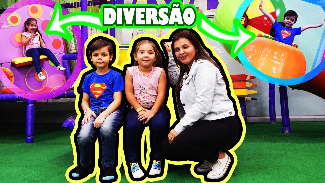 Brincando Com A Prima No Parquinho Youtube