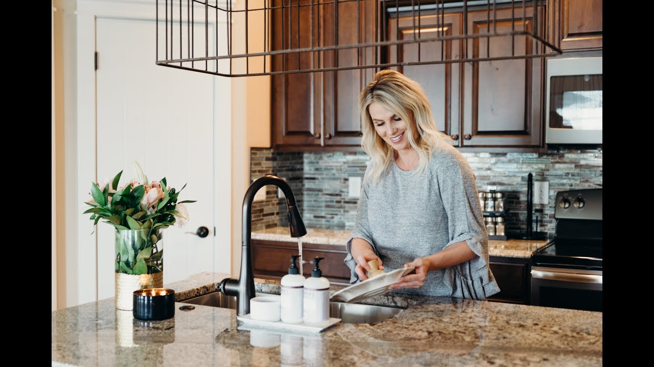 How to Clean your area quick! - YouTube