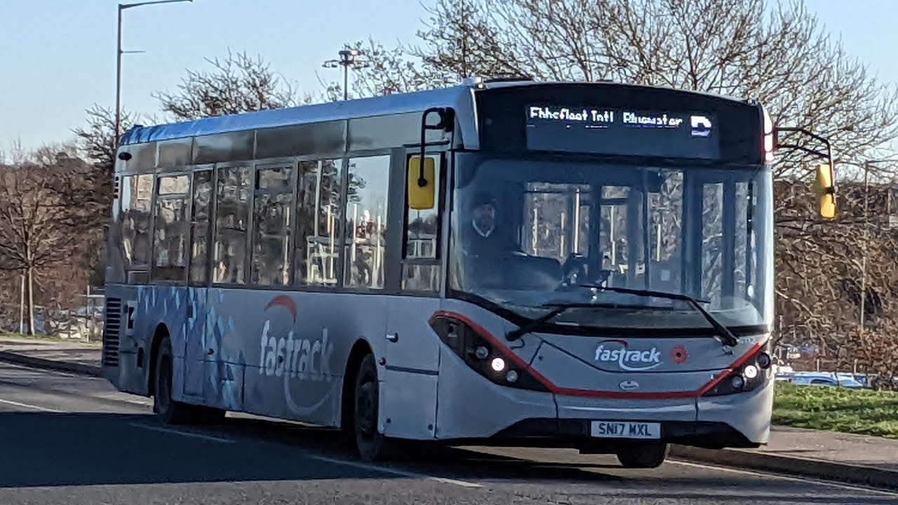 Fastrack SN17 MXL 4112 Enviro200 MMC - YouTube