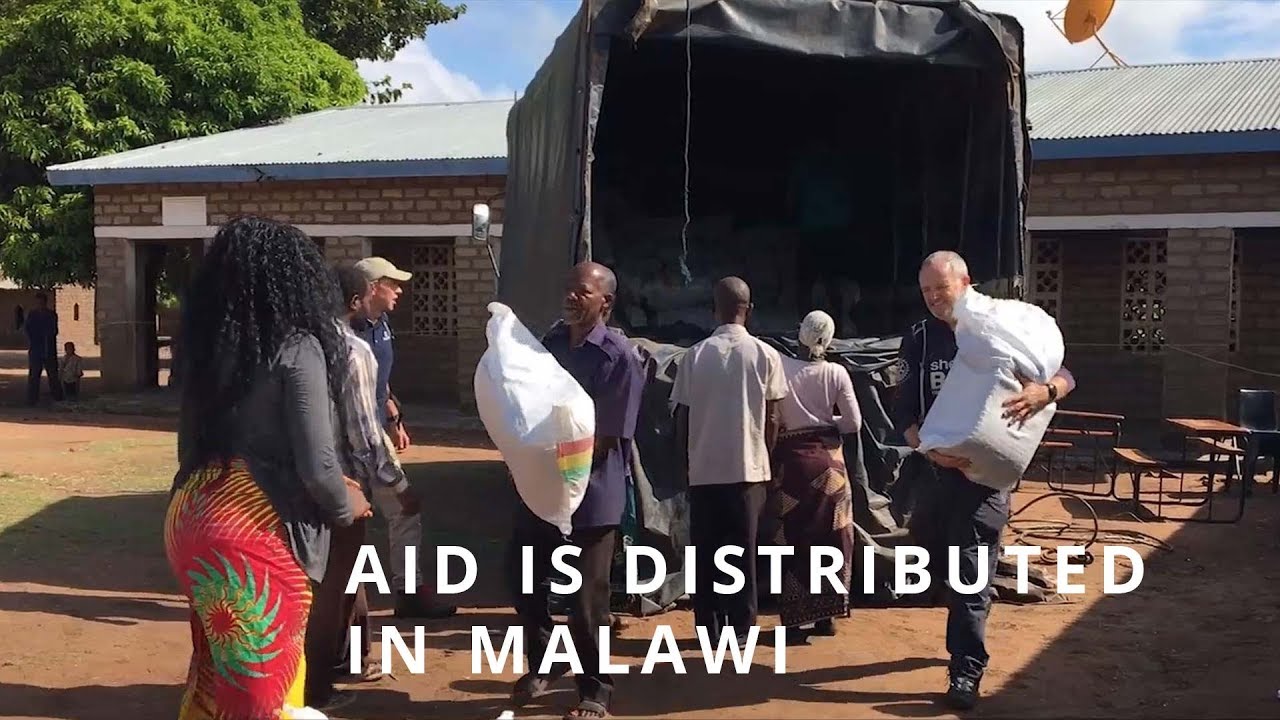 Aid distributions in Malawi | ShelterBox - YouTube