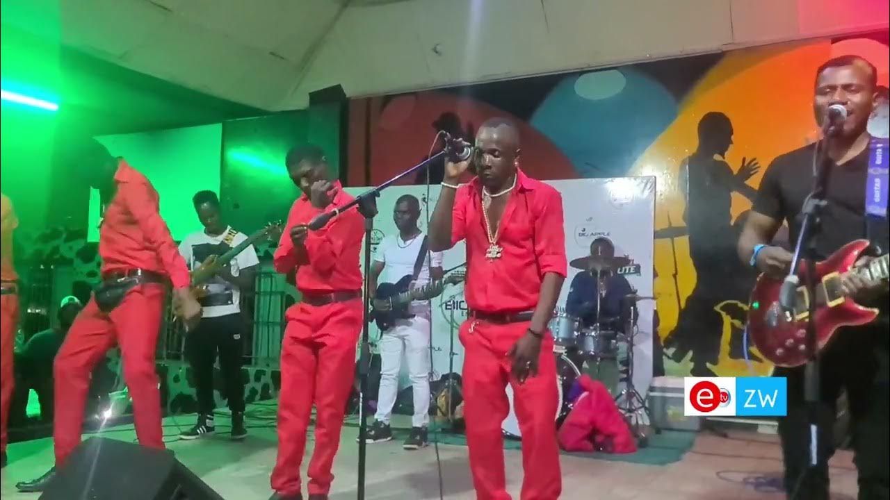 Peter Moyo Live at Big Apple Harare | Song Bvumavaranda - YouTube